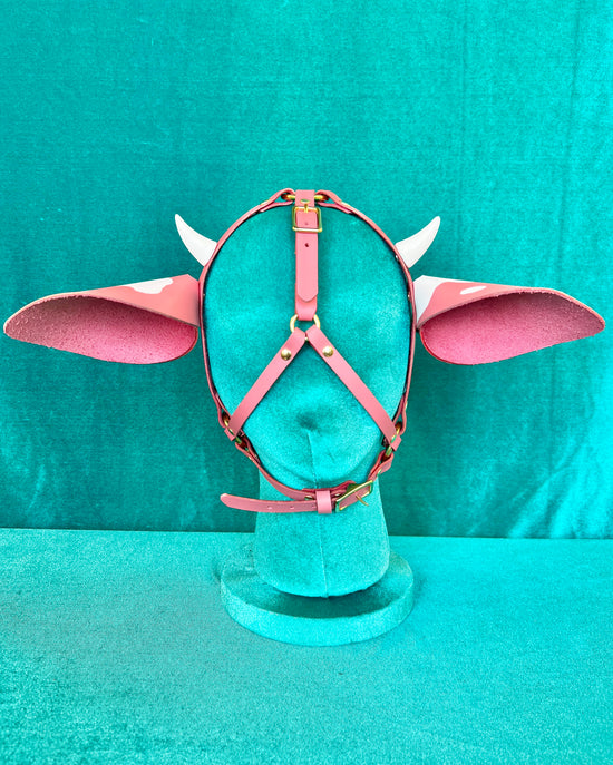 Cow Face Harness – Emma Alamo