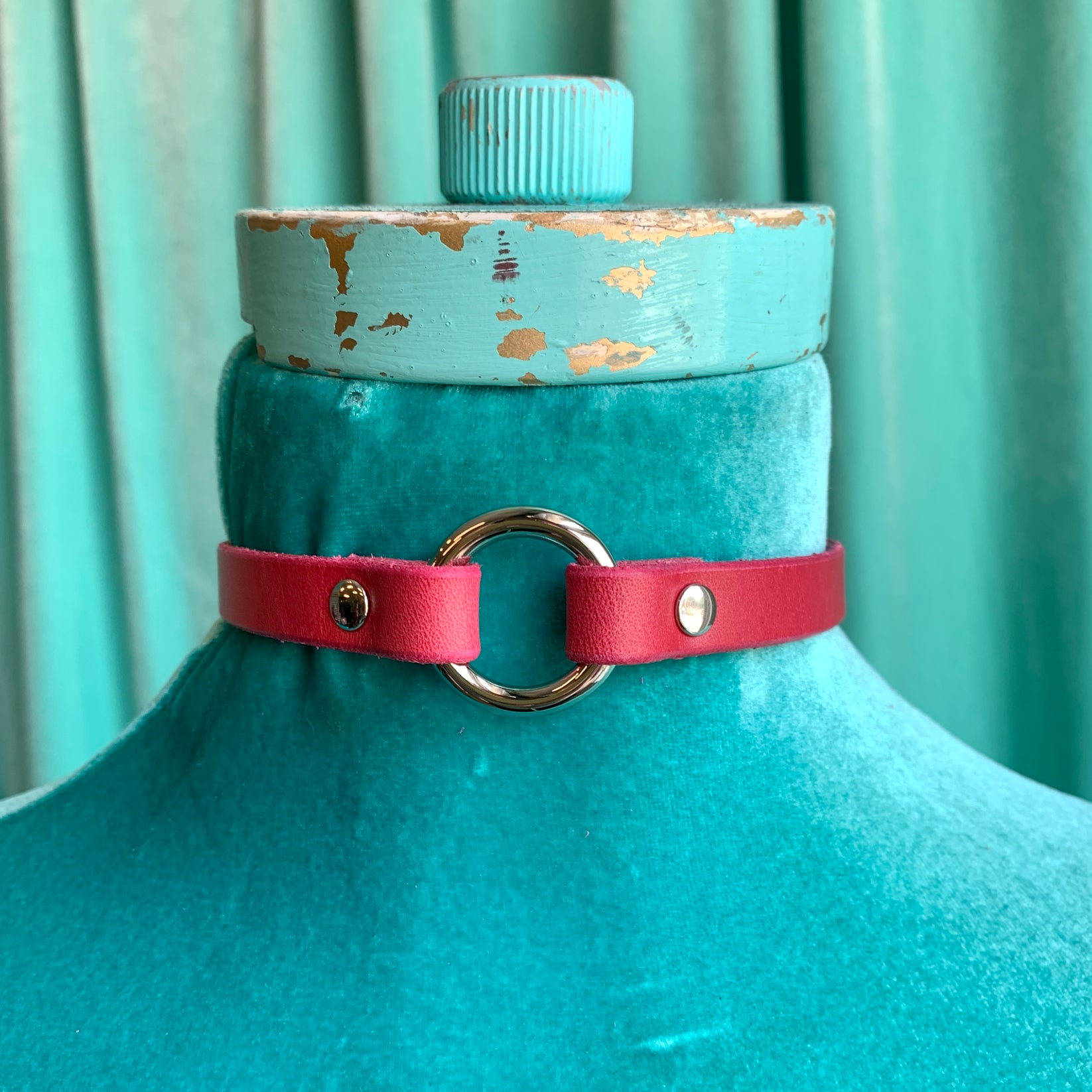Classic O-Ring Collar – Emma Alamo