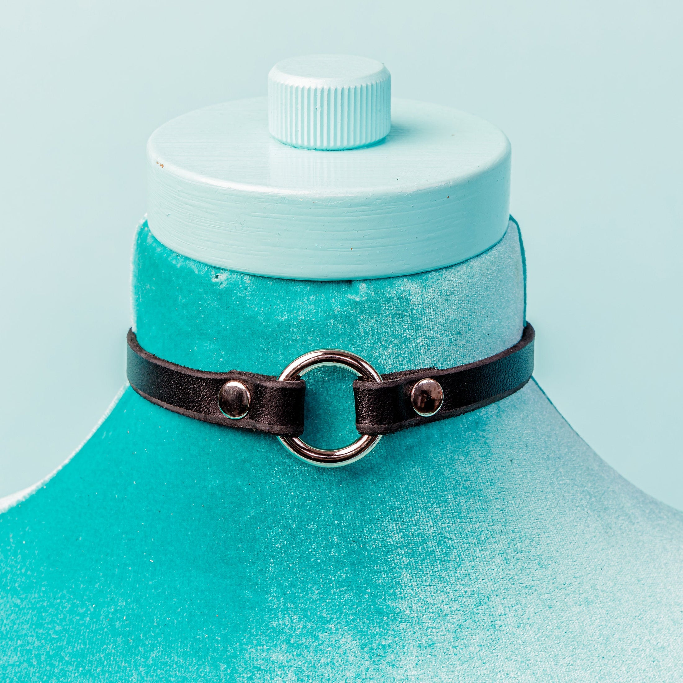 Classic O-Ring Collar – Emma Alamo